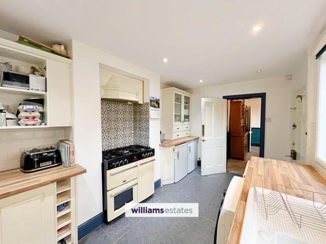For Sale 4 Bedroom House St. Asaph Denbighshire DS99161556