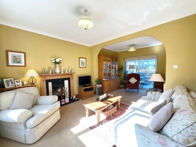 For Sale 4 Bedroom House Stafford Staffordshire DLS100456578