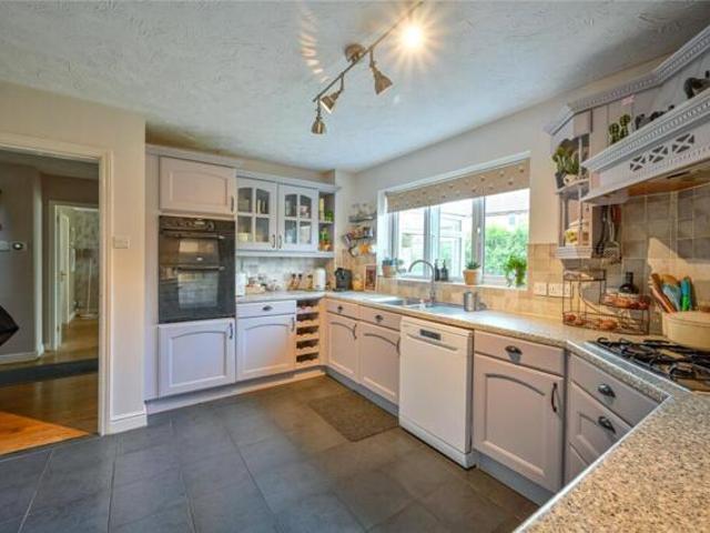 For Sale 4 Bedroom House Stafford Staffordshire DLS101675782