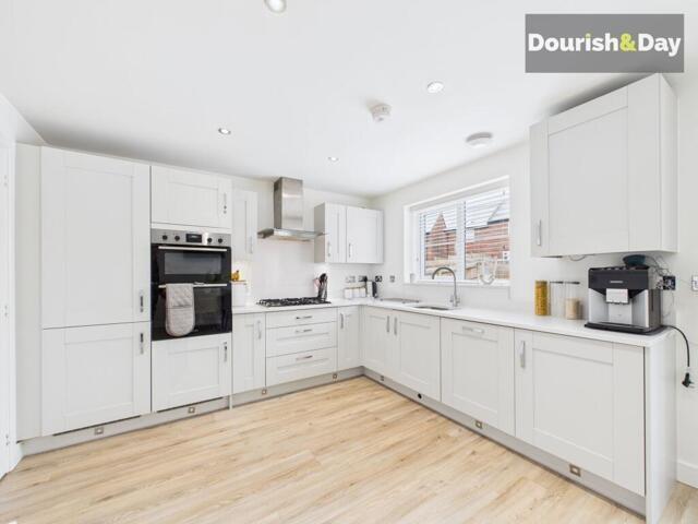 For Sale 4 Bedroom House Stafford Staffordshire DS98801054