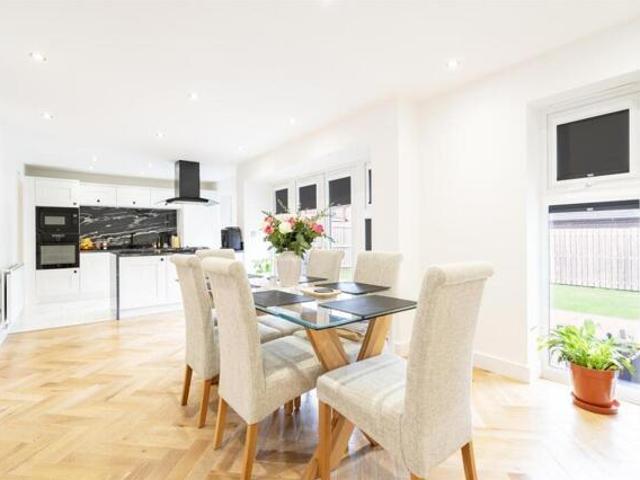 For Sale 4 Bedroom House Stannington Stannington DS101796940