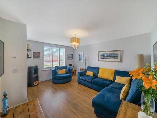 For Sale 4 Bedroom House Stirling Stirling DS101743335