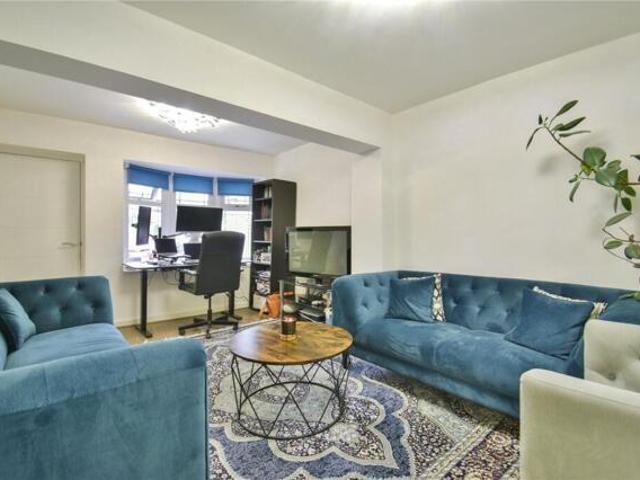 For Sale 4 Bedroom House Stockport Stockport DLS98903304