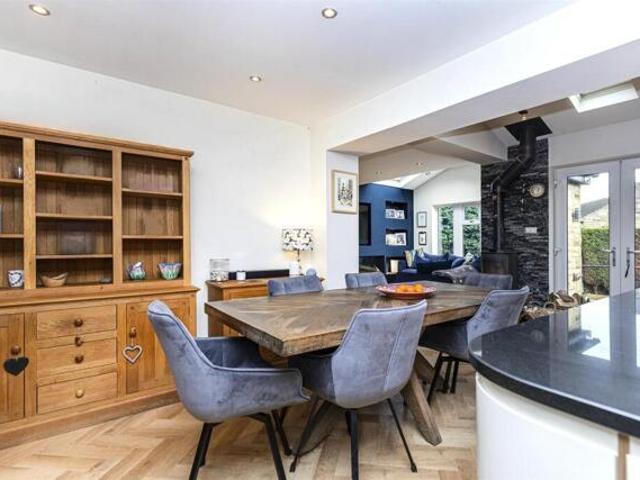 For Sale 4 Bedroom House Stocksmoor Stocksmoor DS99029174