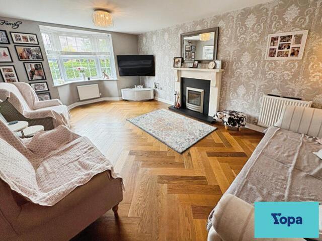 For Sale 4 Bedroom House Stoke On Trent Staffordshire DS98154220