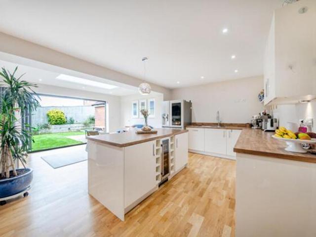 For Sale 4 Bedroom House Stonehouse Gloucestershire DS98233448
