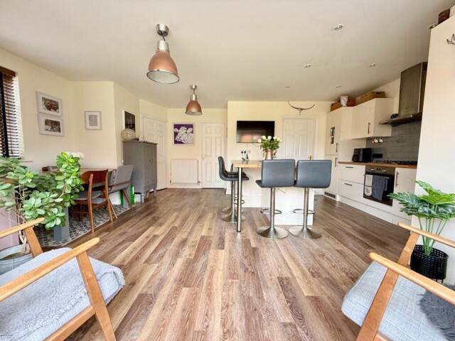 For Sale 4 Bedroom House Stratford Upon Avon Warwickshire DLS100733571