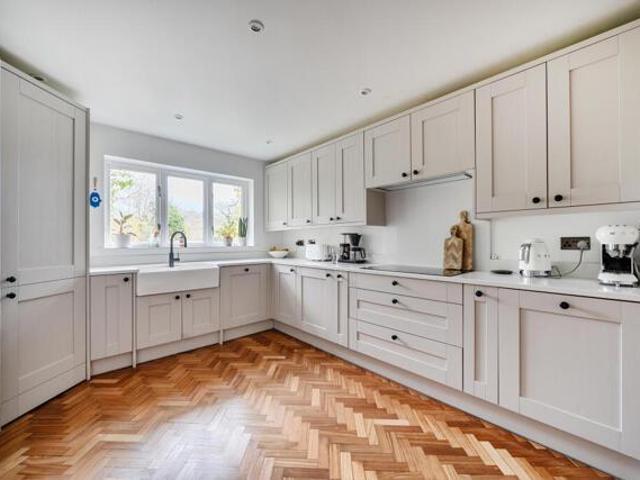 For Sale 4 Bedroom House Stroud Gloucestershire DLS100649228