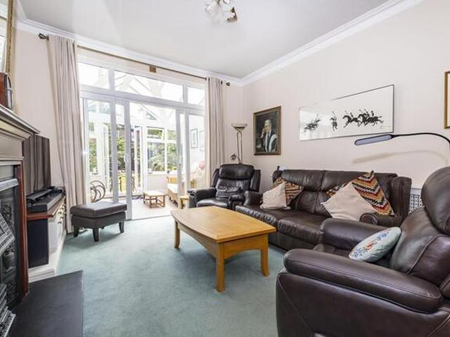 For Sale 4 Bedroom House Surbiton Greater London DLS100684944