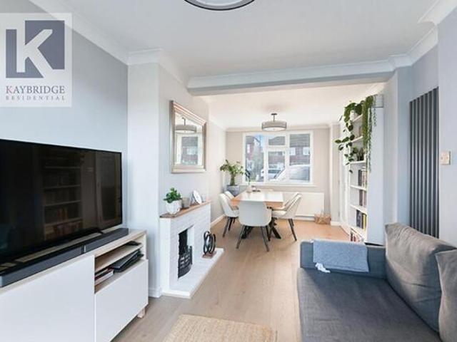For Sale 4 Bedroom House Surbiton Greater London DLS98834491
