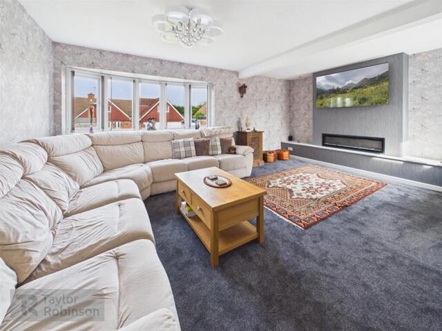 For Sale 4 Bedroom House Surrey Great London DS100787103