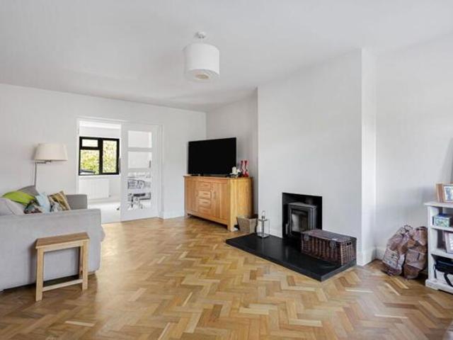 For Sale 4 Bedroom House Surrey Surrey DLS99895637