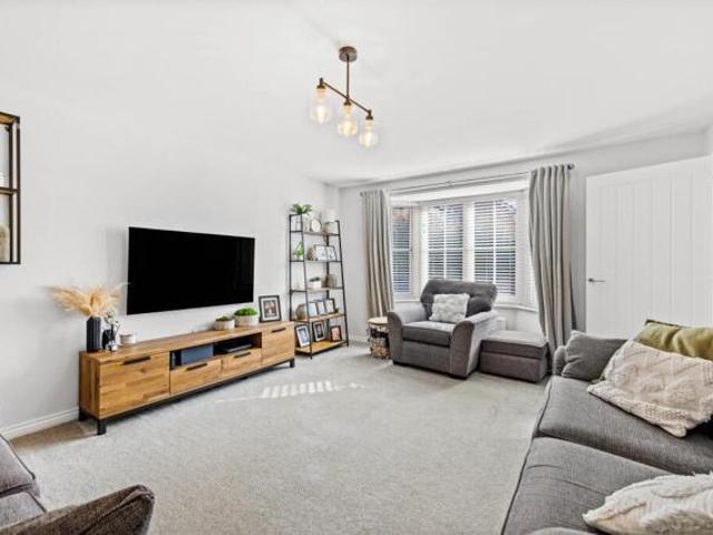 For Sale 4 Bedroom House Surrey Surrey DLS100917531