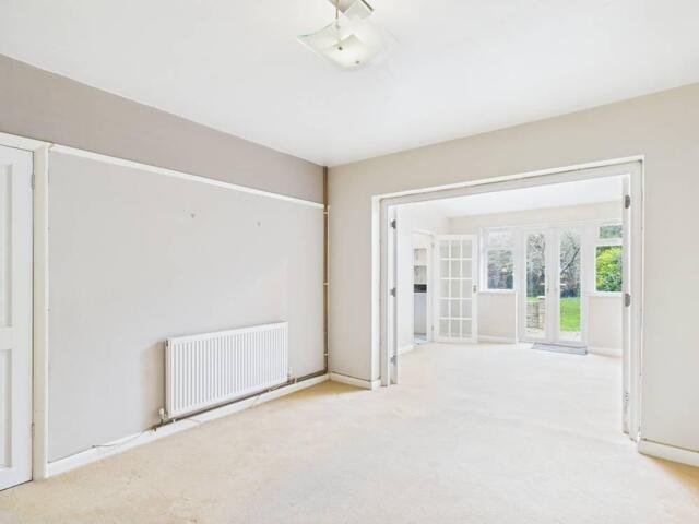 For Sale 4 Bedroom House Surrey Surrey DLS101060056