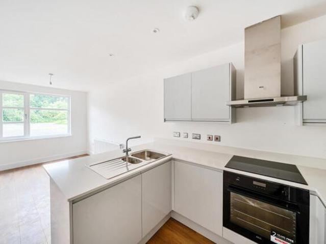 For Sale 4 Bedroom House Surrey Surrey DLS101119195
