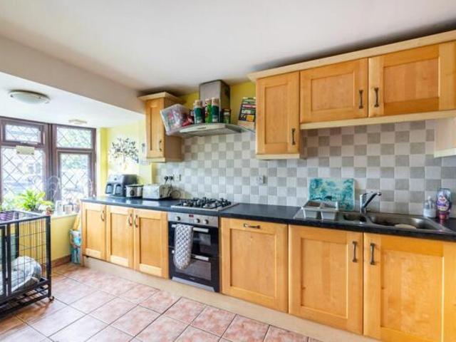 For Sale 4 Bedroom House Surrey Surrey DS101674956