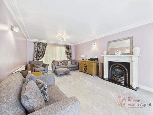 For Sale 4 Bedroom House Swadlincote Derbyshire DS98801032