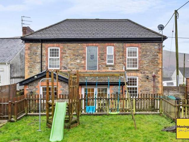 For Sale 4 Bedroom House Swansea Swansea DLS98612182