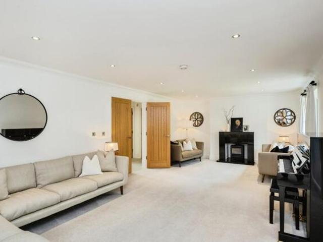 For Sale 4 Bedroom House Swansea Swansea DLS98903461