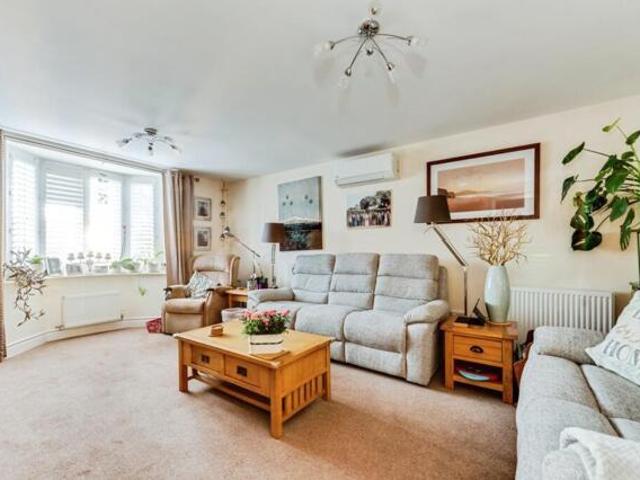 For Sale 4 Bedroom House Swindon Swindon DLS100456756