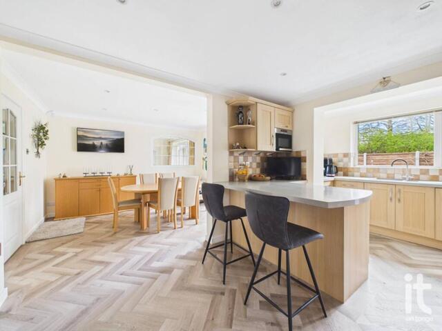 For Sale 4 Bedroom House Poynton Cheshire East DS101677615