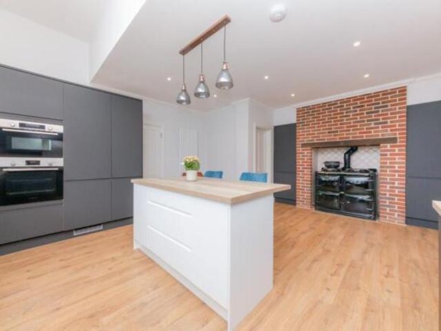For Sale 4 Bedroom House Polegate East Sussex DS95639076