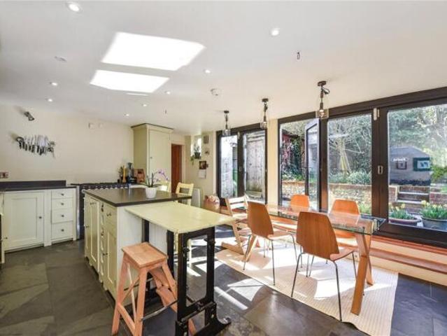 For Sale 4 Bedroom House Petersfield Hampshire DS98687873