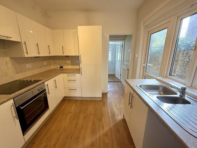 For Sale 4 Bedroom House Petersfield Road Petersfield Road DLS98903429