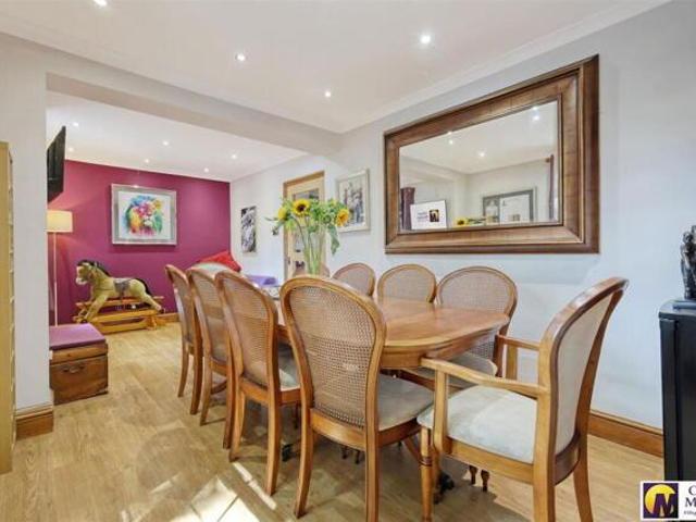 For Sale 4 Bedroom House Puckeridge Puckeridge DLS101675270