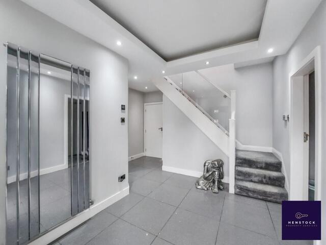For Sale 4 Bedroom House Rochdale Rochdale DS98278209
