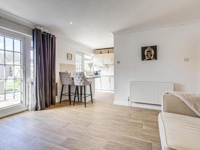For Sale 4 Bedroom House Rochford Essex DLS101678024