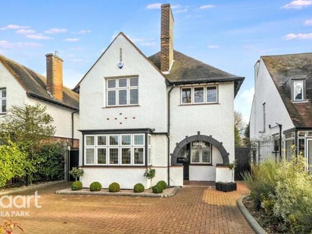 For Sale 4 Bedroom House Romford Greater London DS101278336