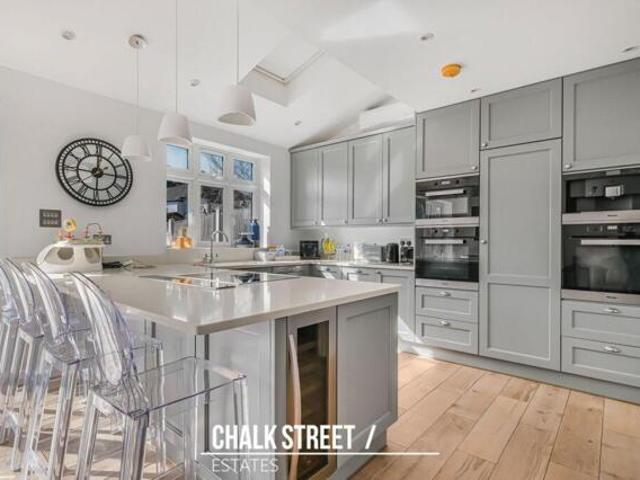 For Sale 4 Bedroom House Romford Greater London DS101351998
