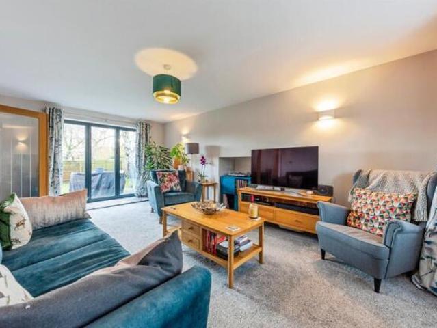 For Sale 4 Bedroom House Ropsley Ropsley DS98834543