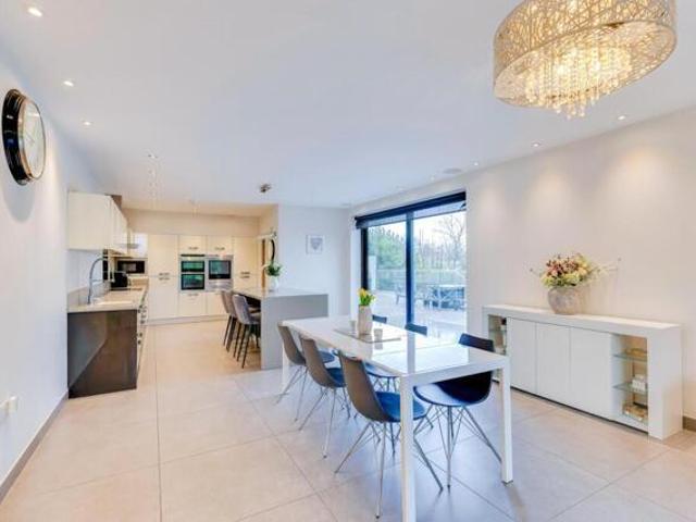 For Sale 4 Bedroom House Radyr Radyr DS99986491