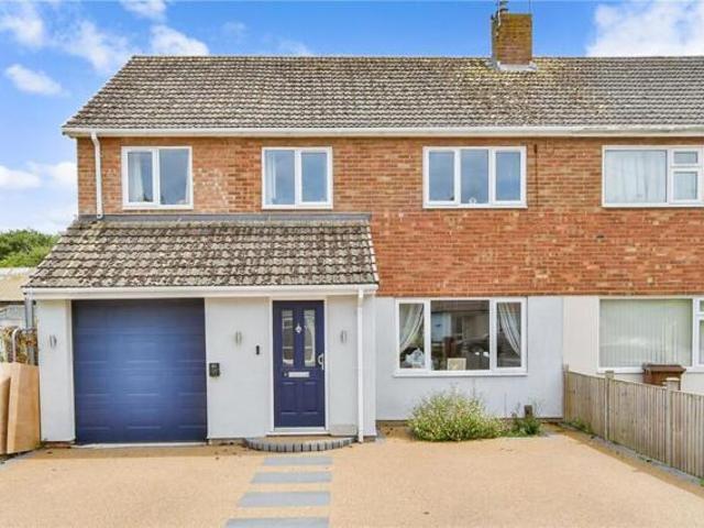 For Sale 4 Bedroom House Rainham Great London DLS98930020