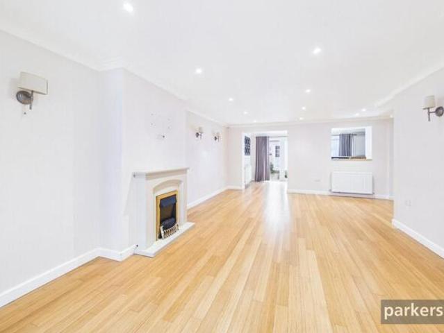 For Sale 4 Bedroom House Reading Wokingham DLS100426240