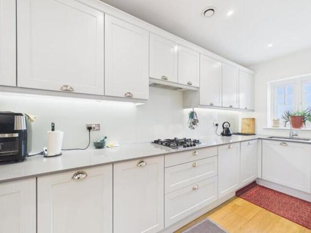 For Sale 4 Bedroom House Reading Reading DLS101316263