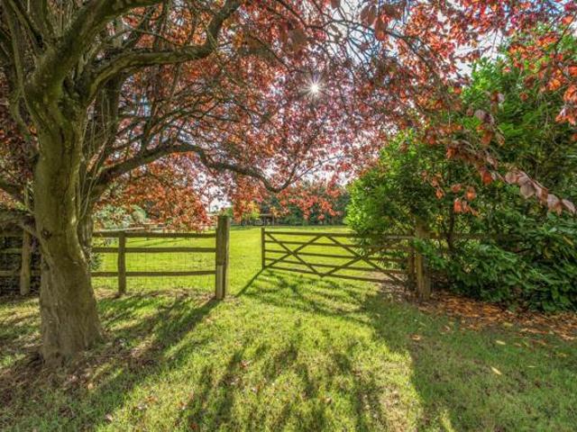 For Sale 4 Bedroom House Rickmansworth Hertfordshire DLS101199866