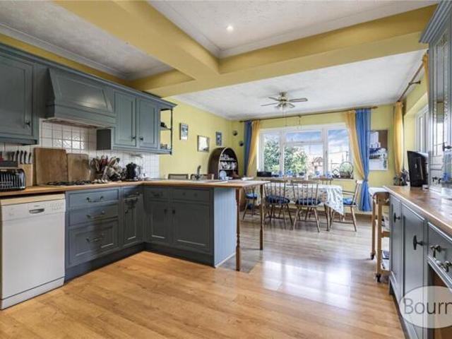 For Sale 4 Bedroom House Woking Surrey DLS99895324