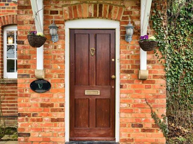 For Sale 4 Bedroom House Wokingham Wokingham DLS98503579