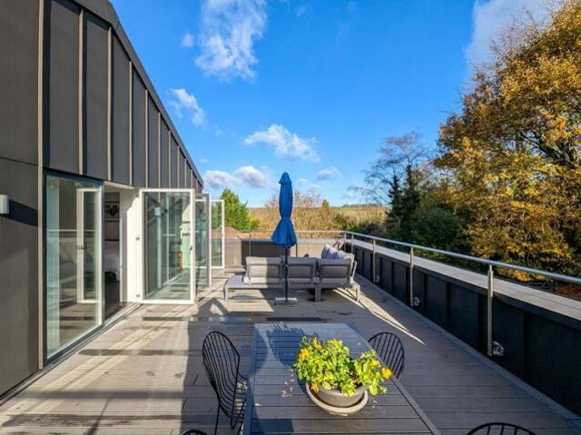 For Sale 4 Bedroom House Woldingham Surrey DS98687632