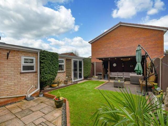 For Sale 4 Bedroom House Wombourne Wombourne DS99926076
