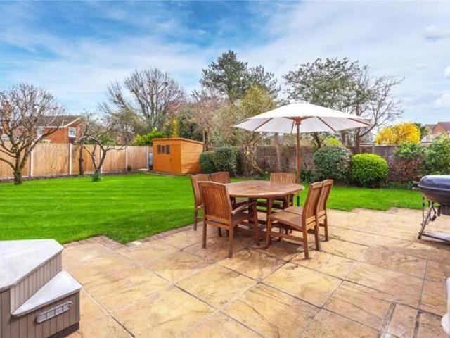 For Sale 4 Bedroom House Woodley Wokingham DLS100649060