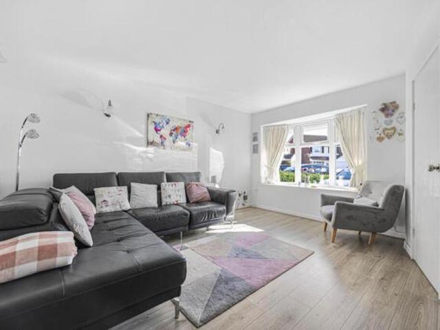 For Sale 4 Bedroom House Woodley Wokingham DLS99895154