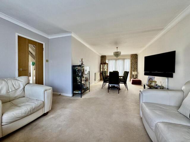 For Sale 4 Bedroom House Watford Hertfordshire DLS100096928
