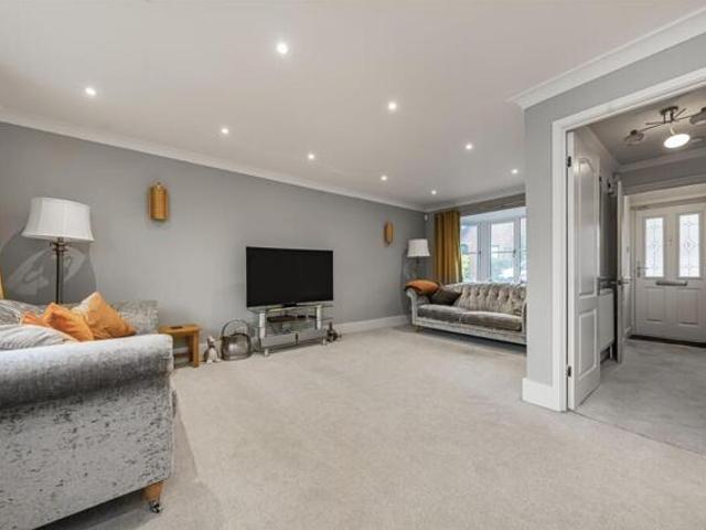 For Sale 4 Bedroom House Watford Hertfordshire DLS100881741