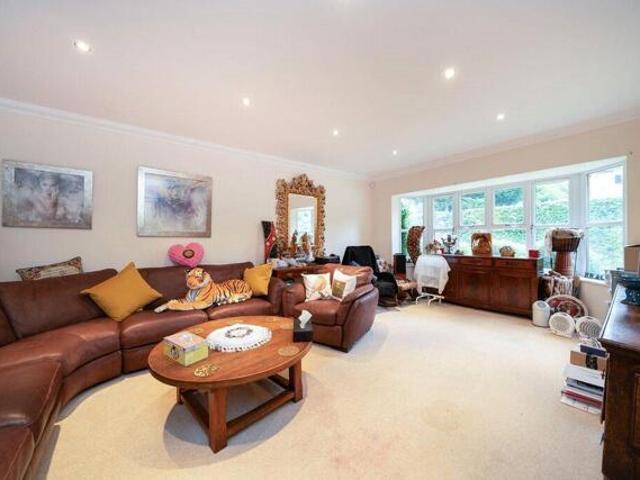 For Sale 4 Bedroom House Watford Hertfordshire DLS101168298
