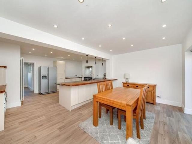 For Sale 4 Bedroom House Wakefield Wakefield DLS100058168