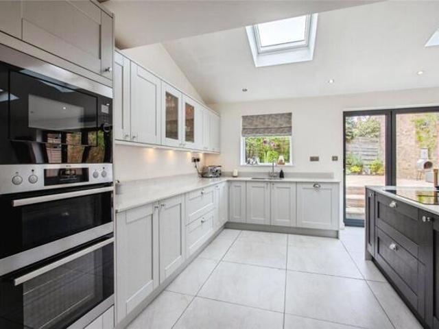 For Sale 4 Bedroom House Wakefield Wakefield DS98687841